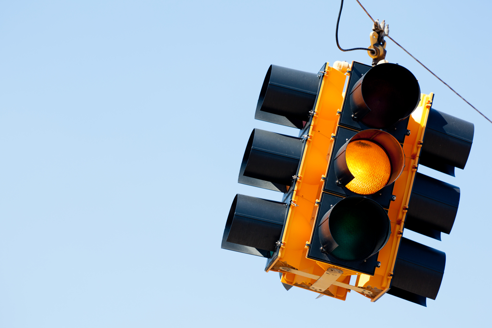 Who Is at Fault in a Yellow Light Accident | Morris Bart, LLC